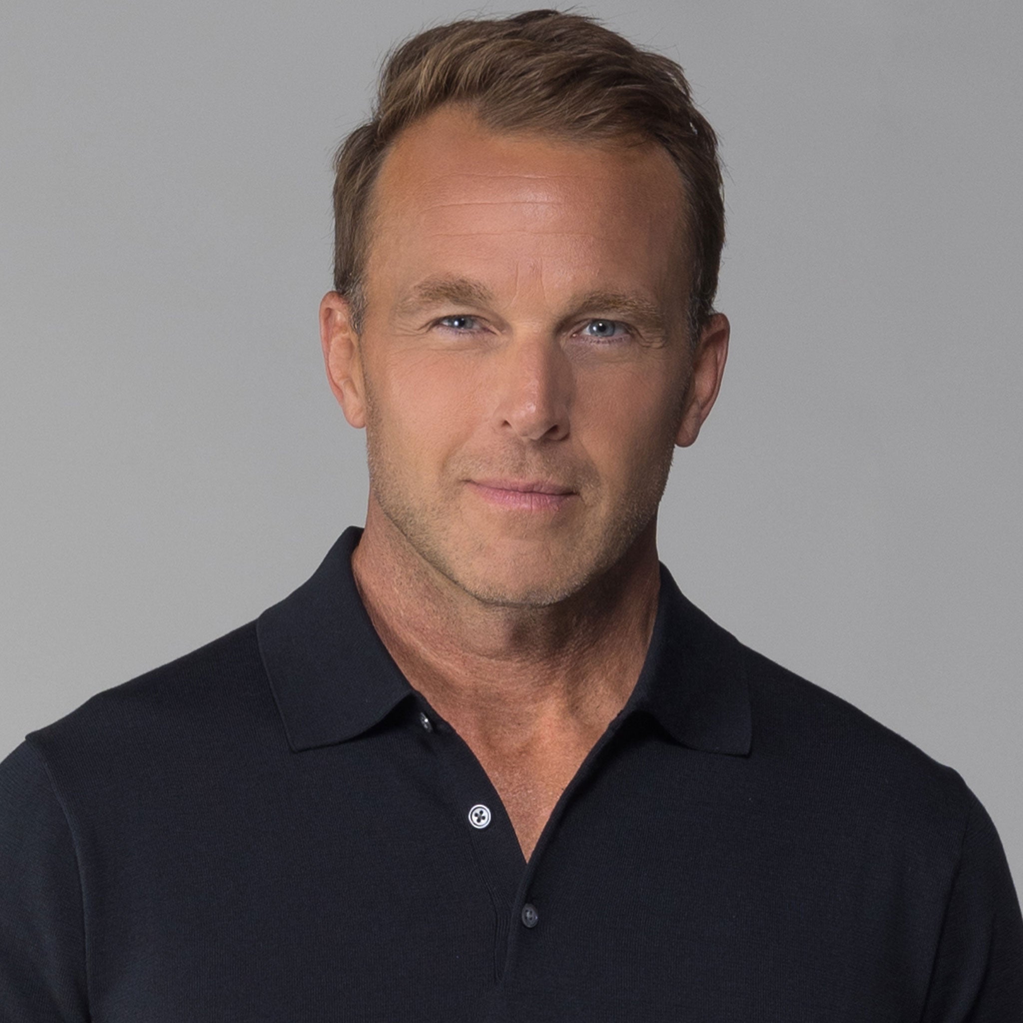 The Maranello Cotton & Silk Three Button Polo Black - Tailored Fit ...